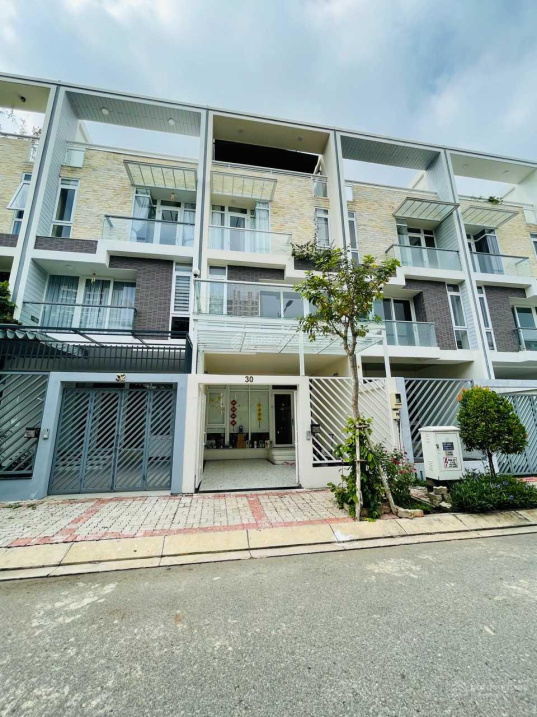 Bán 8 căn BT NP Jamona Golden Silk Q7 DT 5x18m, 5.4x20m, 7.4x18m ...