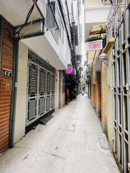 Nhà ngõ 114 ngách 98/1 số nhà 12A Vũ Trọng Phụng 40m2. 5 tầng. Mặt tiền 4.2m. Phân lô - lô góc