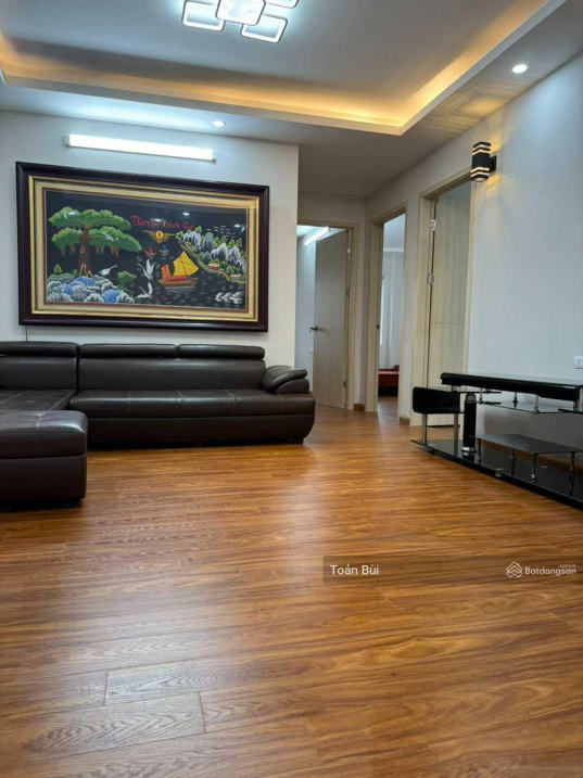 Cần bán căn góc 3PN-2WC 87m2 tòa Ruby Giang Biên - Long Biên, SĐCC giá chỉ 2.35 tỷ