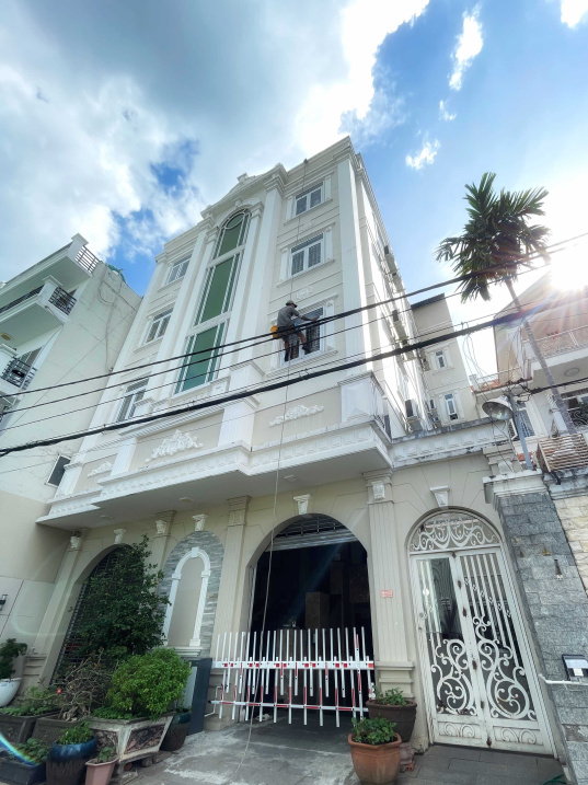 Căn hộ mini tiện nghi full nội thất DT 20m2 40m2 đầu đường Trần Não cách ga Metro Thảo Điền 500m