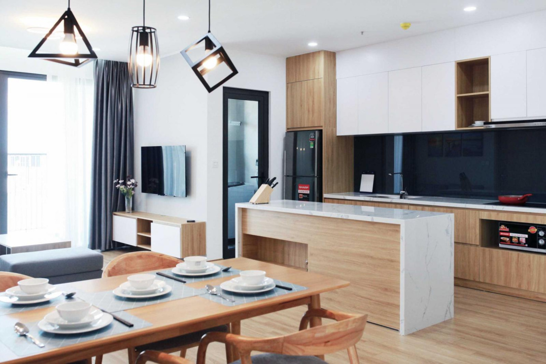 Bonanza 23 Duy Tân - 97m2 3 phòng ngủ đủ nội thất 18tr/th đầu tháng 3 vào ở - LH 0838 681