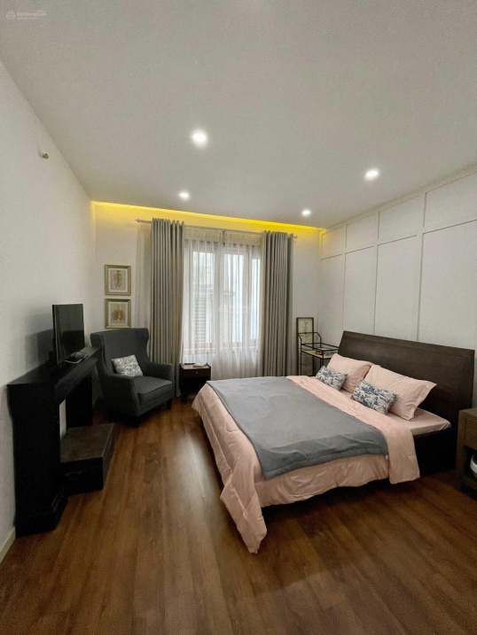 Bán nhà sát mặt tiền đường Đặng Thùy Trâm, diện tích 80m2, kết cấu 4 tấm mới cứng LH 0352 532