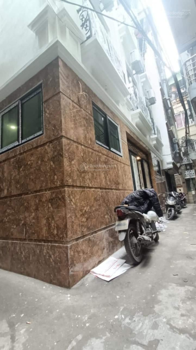 Toà căn hộ dịch vụ cho thuê Ngã Tư Sở - 14p khép kín - lô góc thang máy chỉ 8.99 tỷ CTL