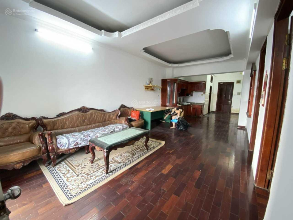 Cần bán căn hộ chung cư 184 Hoàng Quốc Việt. DT: 84m2, 2 ngủ, 2wc. Giá ...