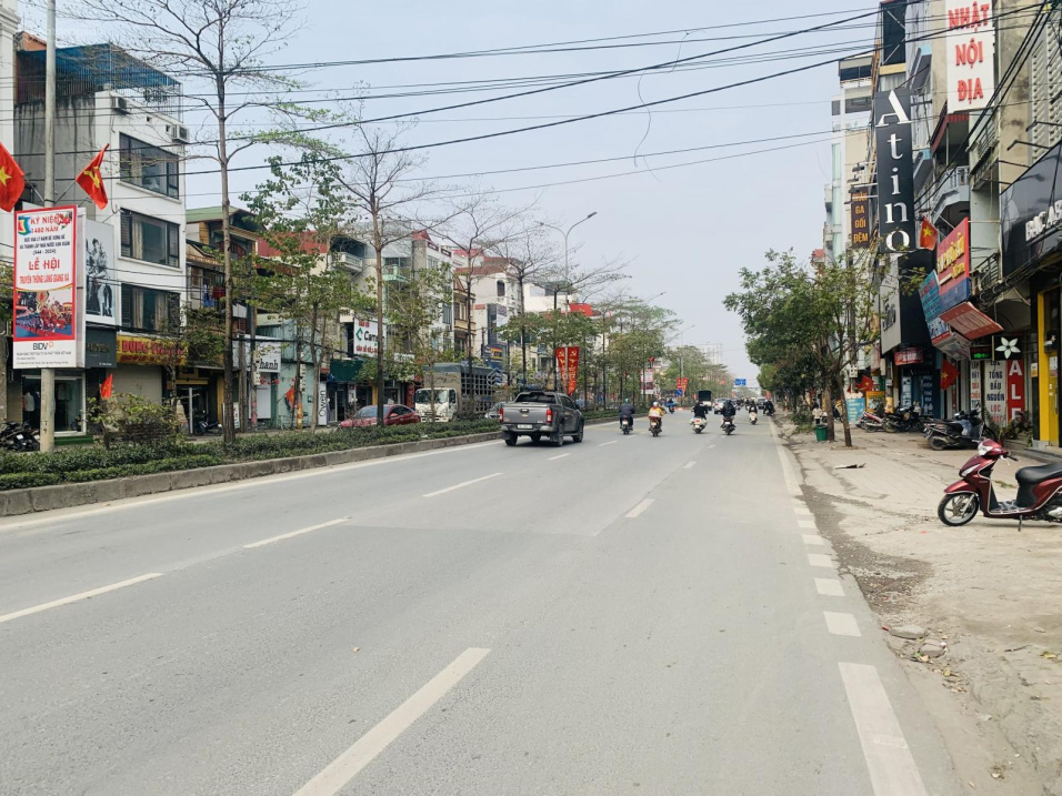 Làn 2 đường QL32, cạnh công an huyện, sát khu đô thị Lideco