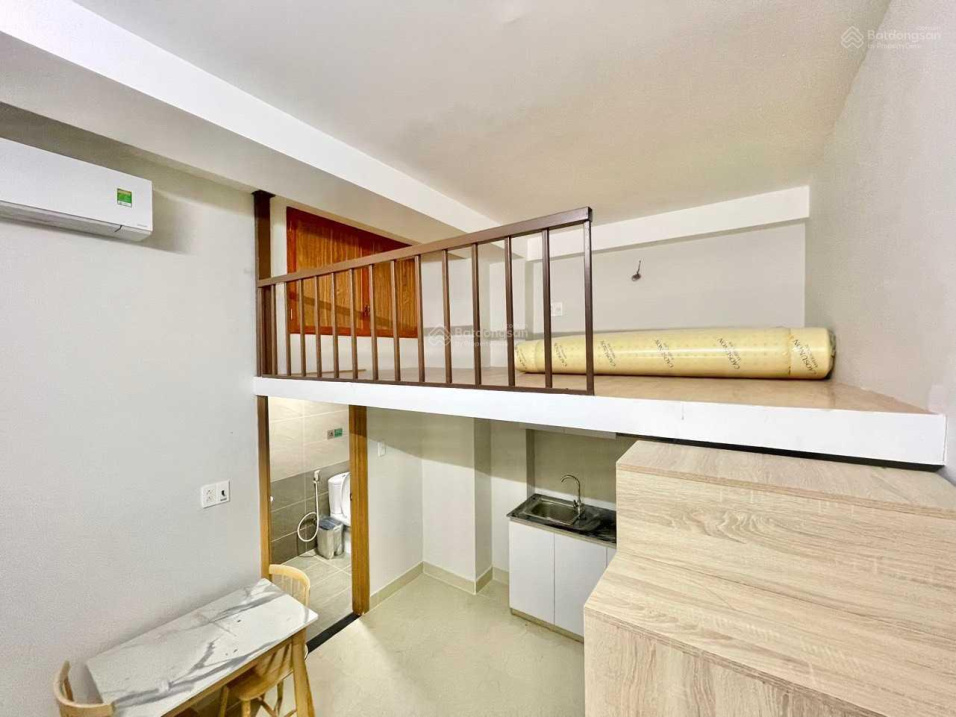 CC mini gần sân bay, tòa nhà thang máy, PCCC an toàn, full nội thất ...