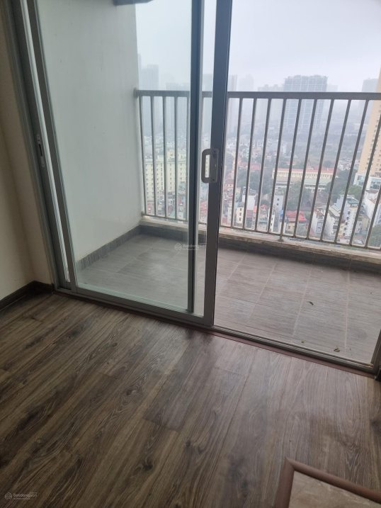 Bán 2 ngủ 70m2 toà A3 Ecolife Tố Hữu, giá chỉ nhỉnh 2 tỷ, có lot ô tô