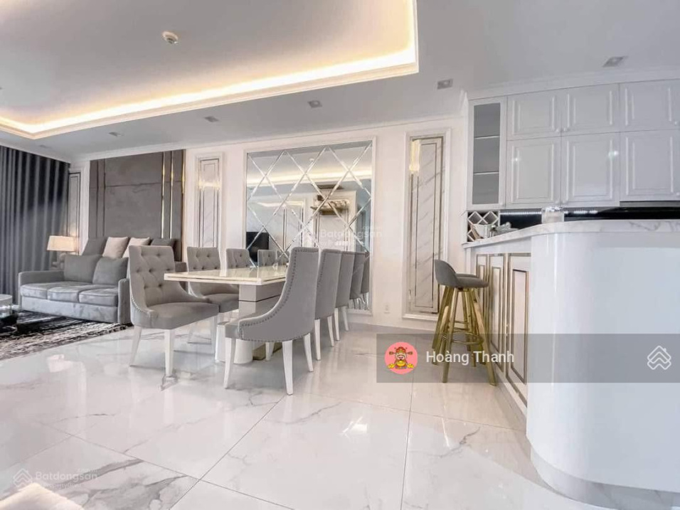 Chính chủ cho thuê CHCC Kingston 95m2 3pn 2wc giá 18 triệu có suất xe hơi LH 0938 389 *** gặp Thanh