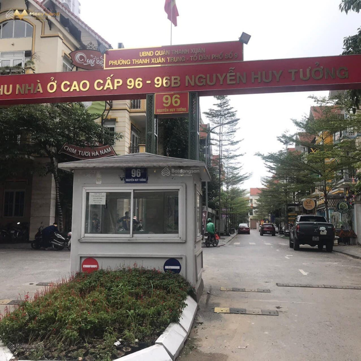 Bán gấp nhà liền kề 96 - 96B Nguyễn Huy Tưởng, phân lô Bộ Công An, ở sướng. 6tầng thang máy.