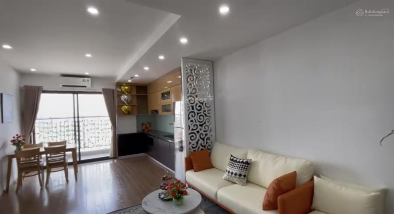 Chính chủ bán căn hộ diện tích 86m2 - 3 Phòng ngủ - nhà đẹp - full đồ - Chung cư 137 Nguyễn Ngọc Vũ