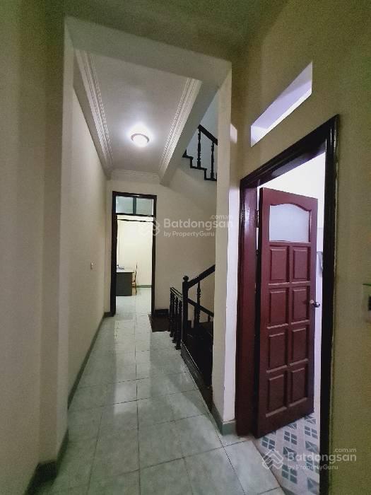 Bán nhà Đường Láng: 60m2, 4T, MT 4.2m, 6.5 tỷ. 2 thoáng, ba gác tránh xe máy, KD. Nhanh mới kịp