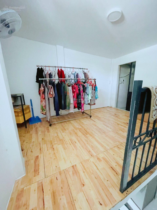 Nhà trung tâm Lái Thiêu. DT 3.4x15.5m, HHMG 2%