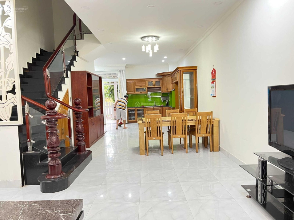 Bán nhà 1 trệt 2 lầu khu Compound Mega Ruby Residence Khang Điền, chỉ ...