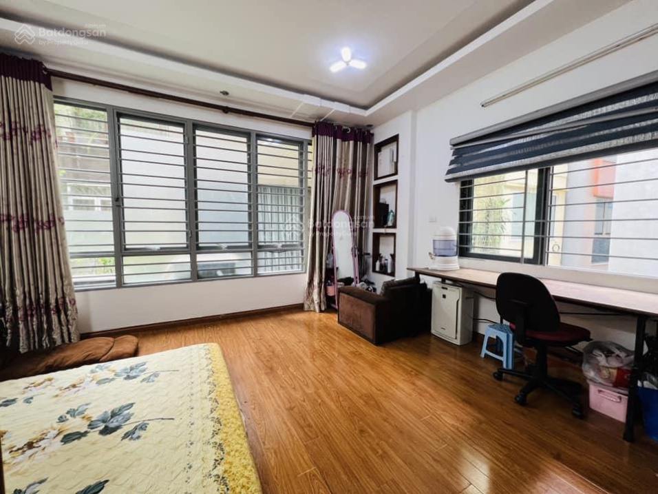 Bán nhà phố Trần Khát Chân quận Hai Bà Trưng 40m2, MT 4m, lô góc, 5 tầng, 5.7 tỷ