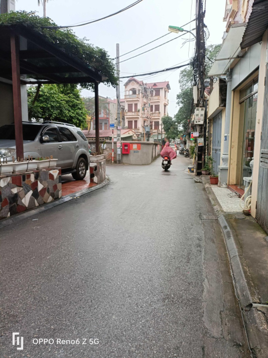 Bán gấp 48m2 Mai Lâm trục chính giá 42tr/m2