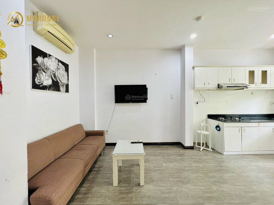 Cho thuê căn hộ 1 phòng ngủ + 1pk 45 - 50m2 full nội thất, có ban công khu vực trung tâm Phú Nhuận