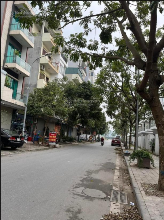 Bán đất LK16 - 17 - 18 Dương Nội, đối diện là khu biệt thự Nam Cường