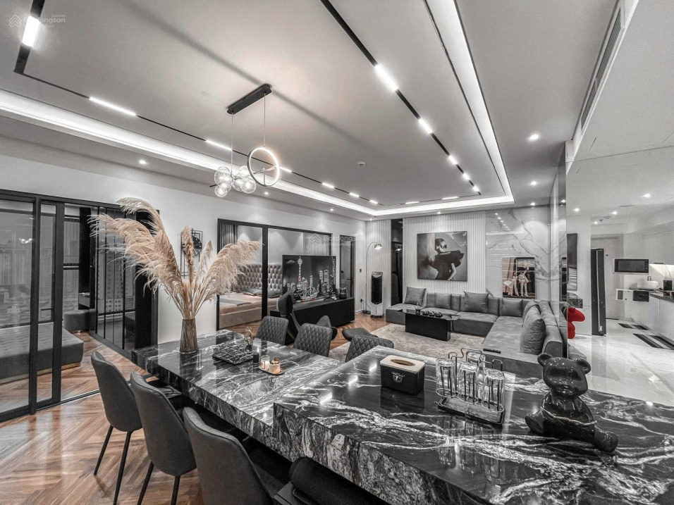 Bán CC Roman Plaza Tố Hữu, 3ngủ, 99m2, tầng trung cực đẹp, full nội ...