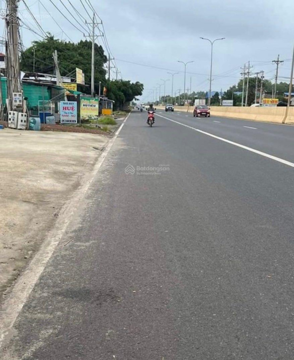 Chuyển nhượng đất chính chủ mặt tiền QL13 phường Hưng Long thị xã Chơn ...