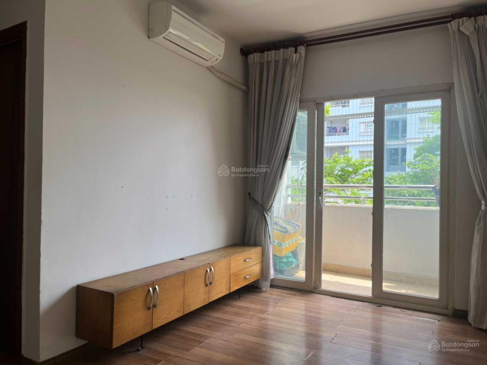 Bán căn góc chung cư Sunview 1,2, DT 74m2, 2PN - 2WC, view hồ bơi, sổ sẵn, chỉ 2.15 tỷ