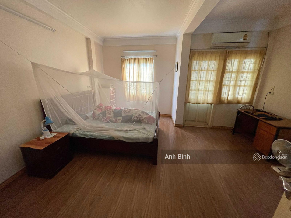 Bán nhà Kim Mã - 60m tới phố - ngõ ba gác tránh - Dân trí lịch sự - 70m2 - 3 tầng - nhỉnh 7 tỷ bán