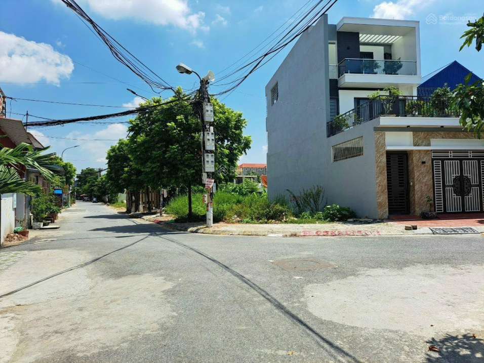 Bán nhà mới tinh khu Đồng Mía- Khúc Trì- Kiến An 122m2 mặt tiền 6m