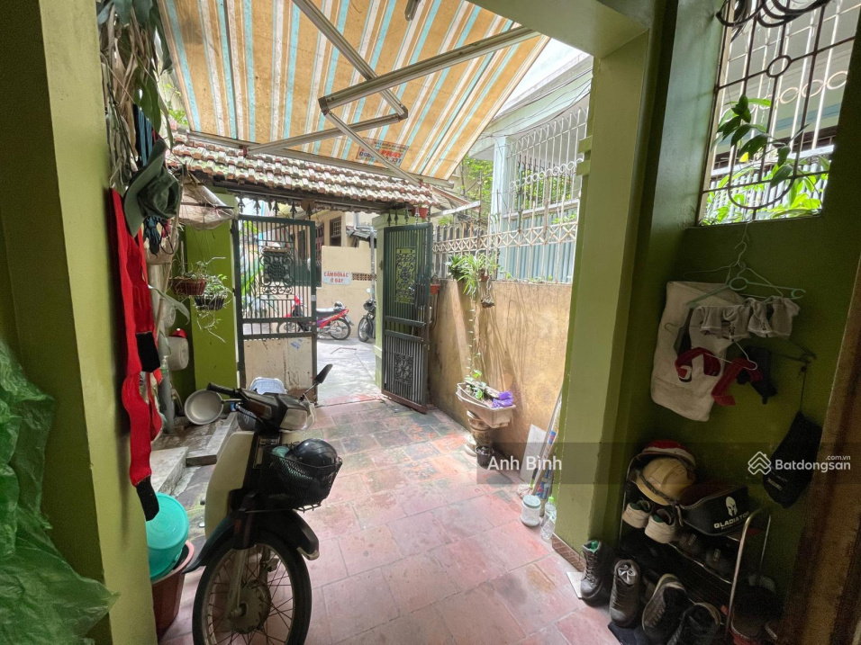 Bán nhà Kim Mã - 60m tới phố - ngõ ba gác tránh - Dân trí lịch sự - 70m2 - 3 tầng - nhỉnh 7 tỷ bán