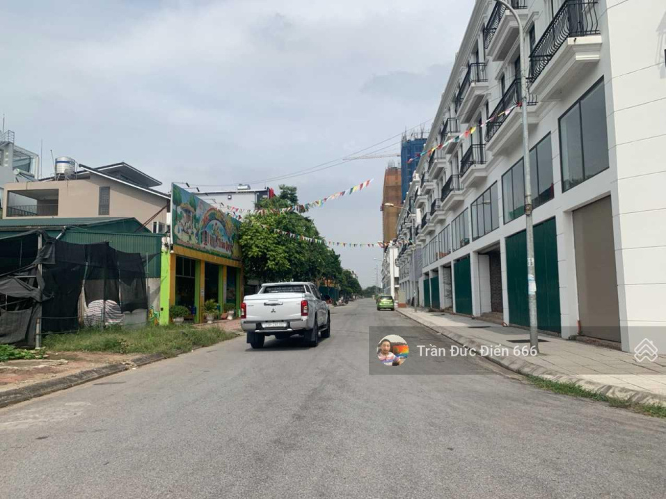 Em trai cần bán gấp 102m đất khu đô thị 31ha Trâu Quỳ trục đường với ...