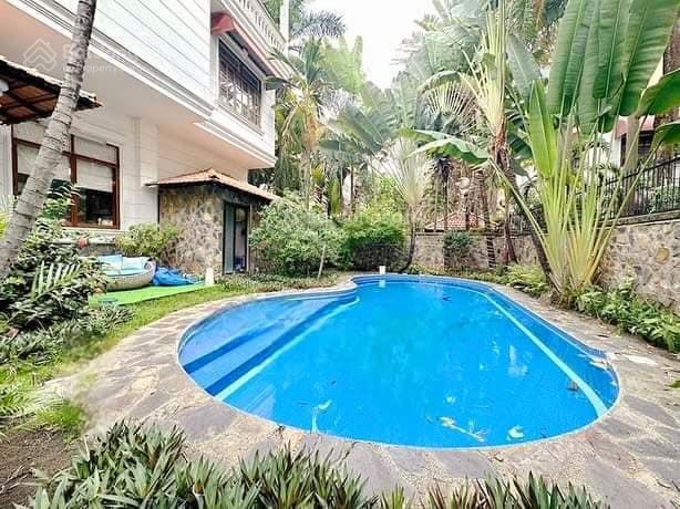 Cho thuê biệt thự hồ bơi, 500m2 view sông trực diện, khu compound yên ...
