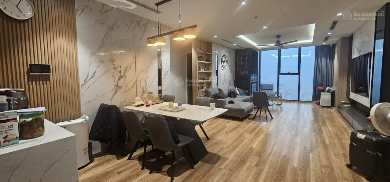 Cho thuê 3PN full đồ cao cấp đang ở tại dự án Grandeur Palace 138B ...