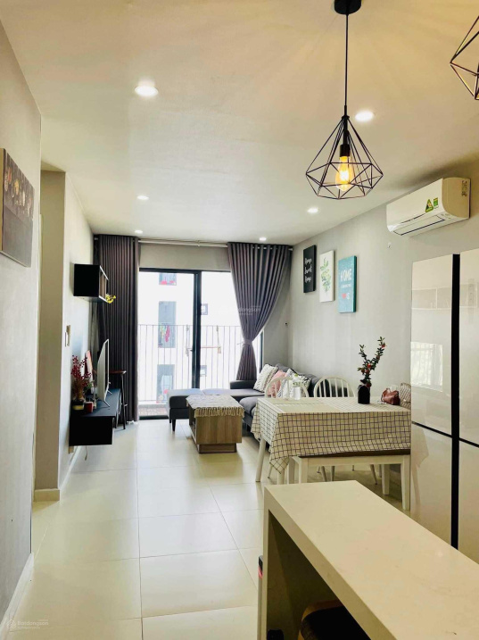 Cần bán gấp căn 2PN giá tốt CC 4S Riverside Garden Bình Triệu, DT 74m2, tặng nội thất, có sổ