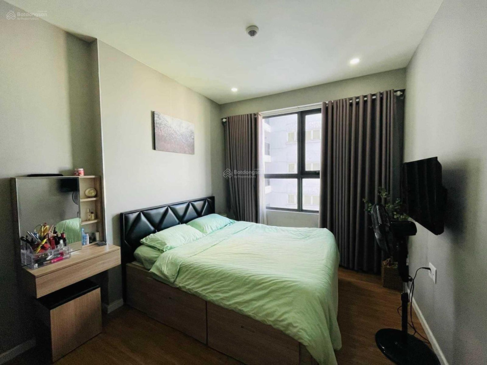 Cần bán gấp căn 2PN giá tốt CC 4S Riverside Garden Bình Triệu, DT 74m2, tặng nội thất, có sổ