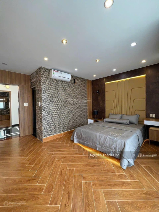 Mặt tiền đường kinh doanh Tăng Nhơn Phú 80m2 - 4 tầng 7. X tỷ