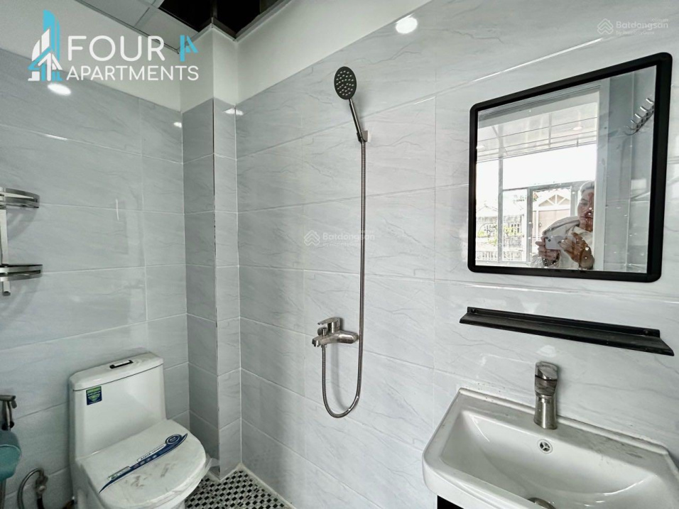 CHDV studio full NT + cửa sổ trời lớn new - ngay Hàng Xanh, Bạch Đằng ...