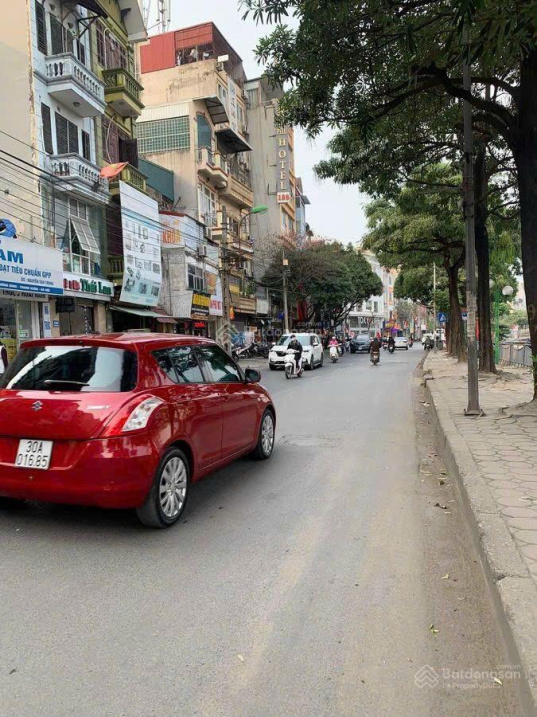 Chủ cần bán gấp mặt phố Khương Đình - Thanh Xuân. 141,5m2. 4 tầng. MT 4m. Giá chào: 27 tỷ có bớt
