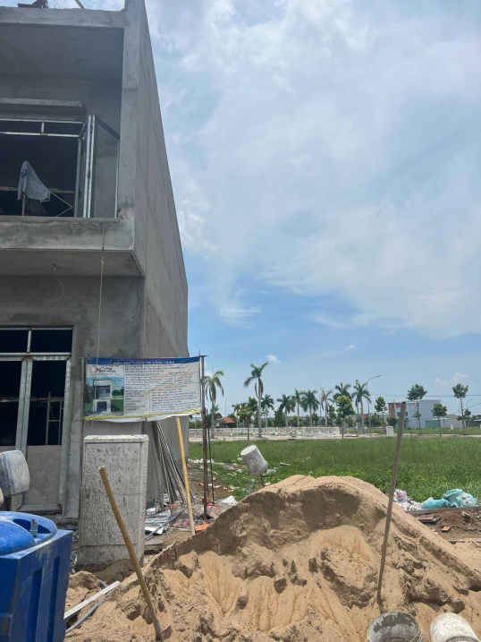 Chính chủ kẹt tiền cần bán gấp lô đất ngay TTHC huyện Thủ Thừa