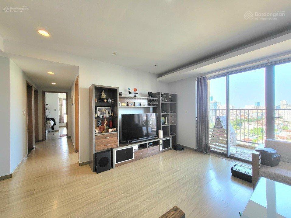 Chính chủ cần bán căn hộ Làng Quốc Tế Thăng Long. Diện tích: 92m2. 3 ngủ 2 phụ. LH: 0988 606