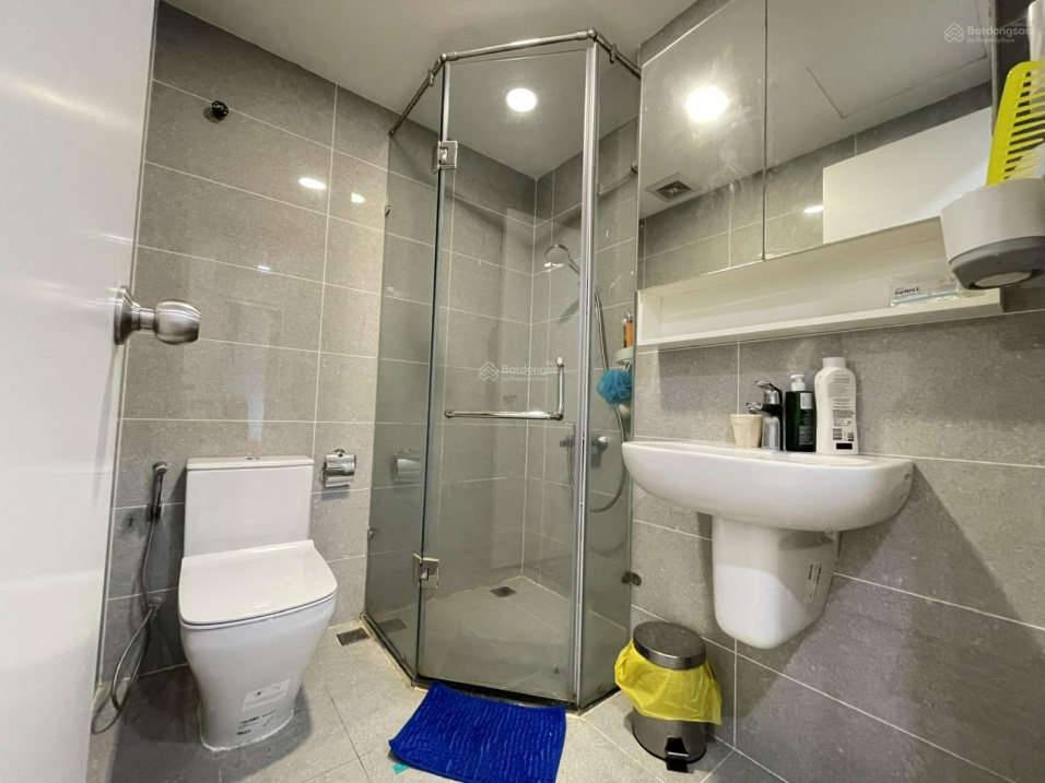 Cần cho thuê gấp, giá quá rẻ Gold View, Quận 4, (1P - 2P - 3P) chỉ 14tr/th. LH: 0899 389