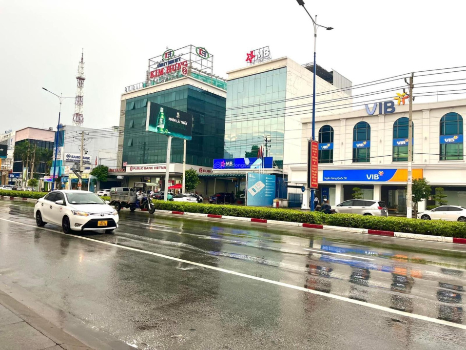 Toà Building siêu đẹp mặt tiền Đại Lộ Bình Dương