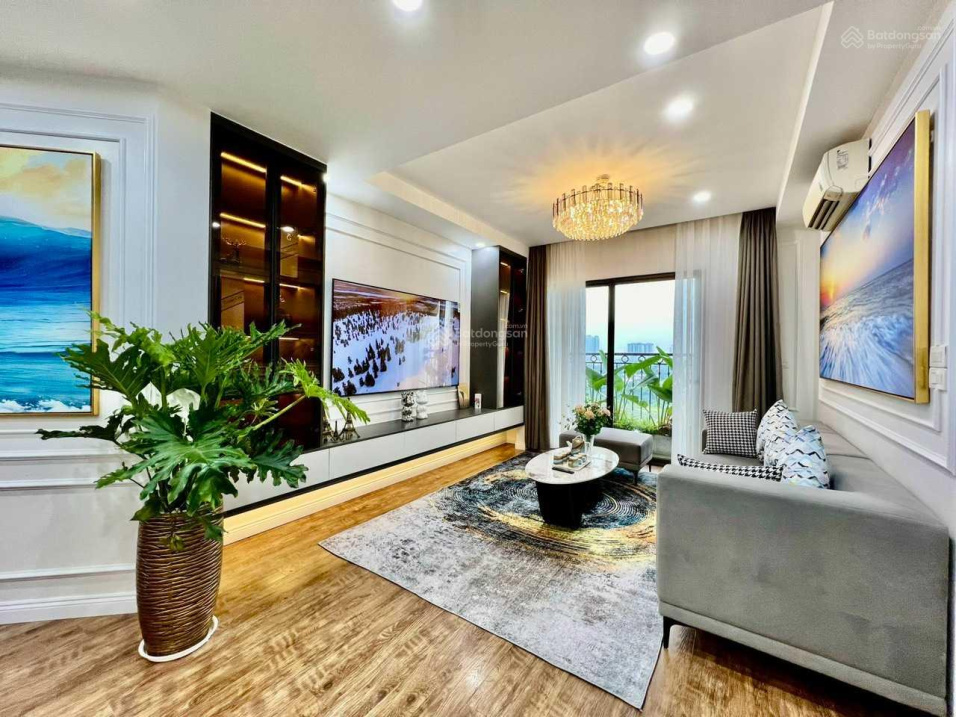 Tôi Hà chính chủ 140m2 - 3PN - 2WC, full nội thất, toà B Hà Nội Paragon, view thoáng giá 6,9 tỷ