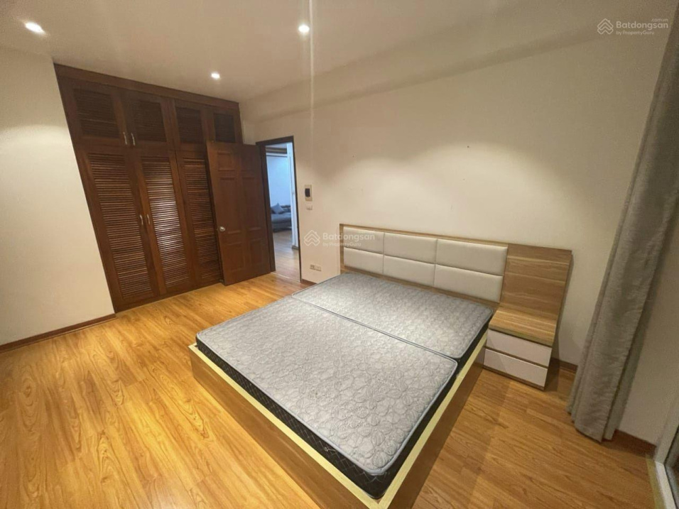 Cho thuê gấp căn hộ N05 Hoàng Đạo Thúy. Diện tích 155m2. 3 phòng ngủ ...