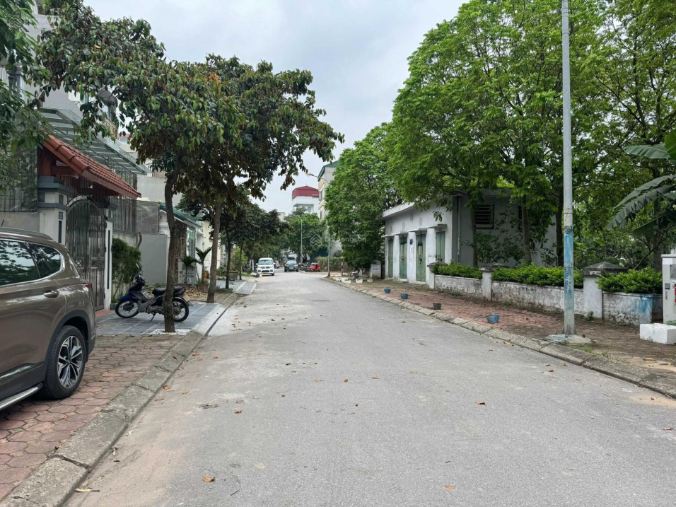 Chị gái cần tiền hạ giá bán gấp lô đất biệt thự nằm trong khu đô thị ...