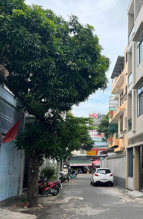 Bán nhà 95m ngay chợ gần biển, hẻm xe 16c vào tận nơi, đường Nam Kỳ ...