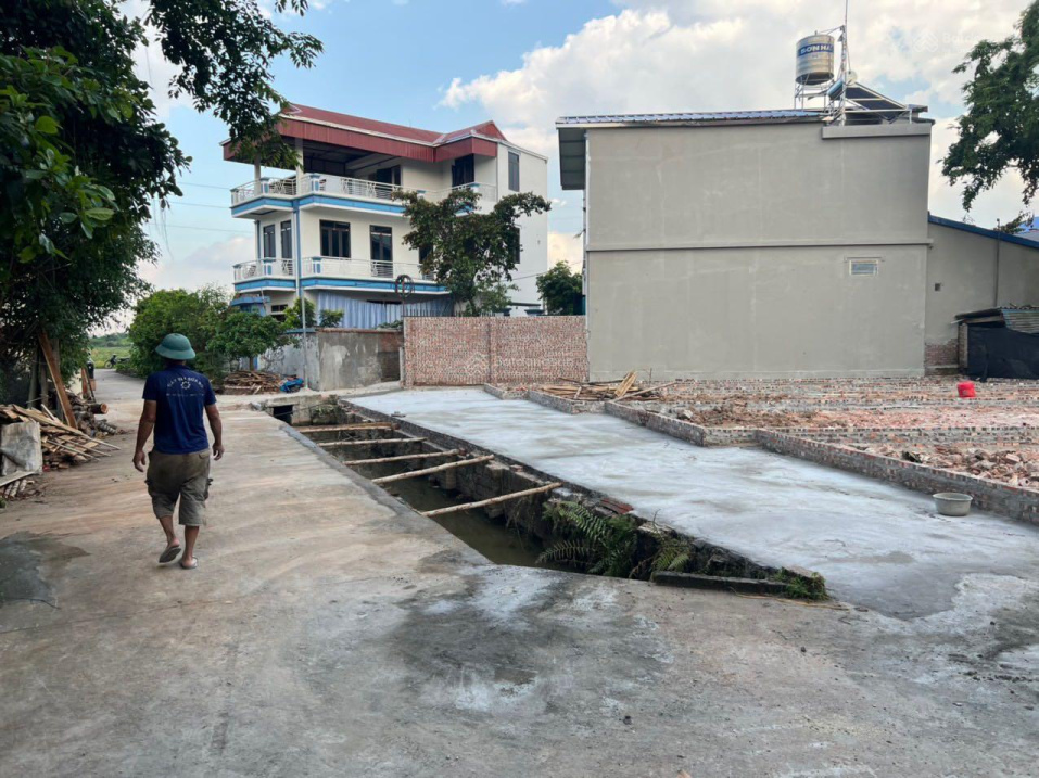 65m2 đường 9m, làn 2 QL32 chỉ hơn 1 tỷ. 0966 212