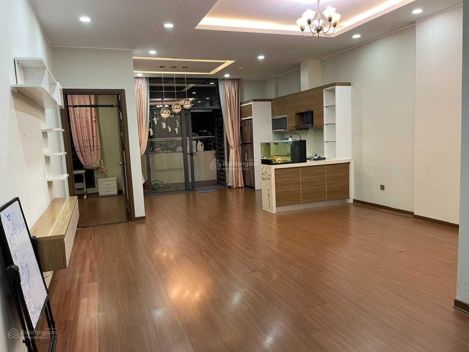 Em có căn góc 3PN tầng trung rất đẹp chung cư Tràng An Complex cần bán ...