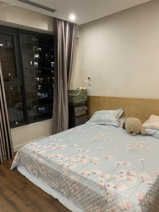 Cần bán rất gấp căn hộ 3 phòng ngủ tại Imperia garden, giá 6,4 tỷ full đồ xịn đẹp. LH 0982 868