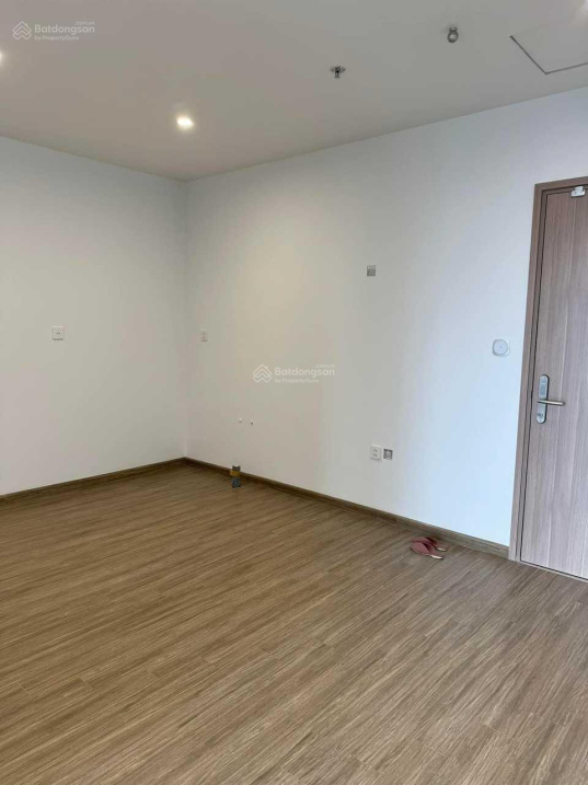 Tôi chính chủ bán căn P3.1516 giá 2ty1x liên hệ SDT: 0932 299