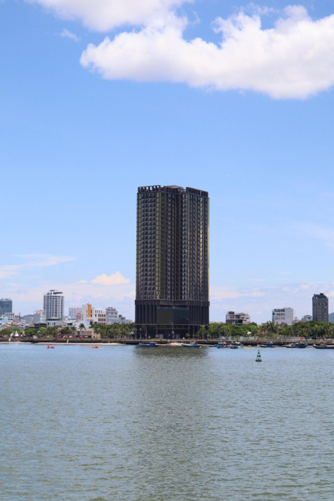 Siêu phẩm duy nhất tại SAM Towers, 3,55 tỷ, 53m2, 1PN + 2 WC/PT. Tầng cao