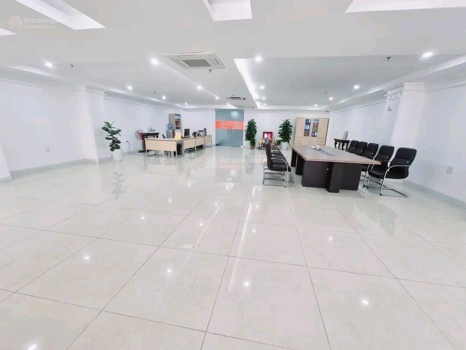 Toà building đẹp nhất phố Trần Hưng Đạo, vị trí trung tâm Thủ Đô. Thiết ...