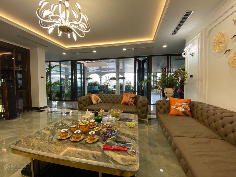 Penthouse 2 tầng 500m2, view paroma 360 độ Sông Hồng, Hồ Tây, phố cổ ...